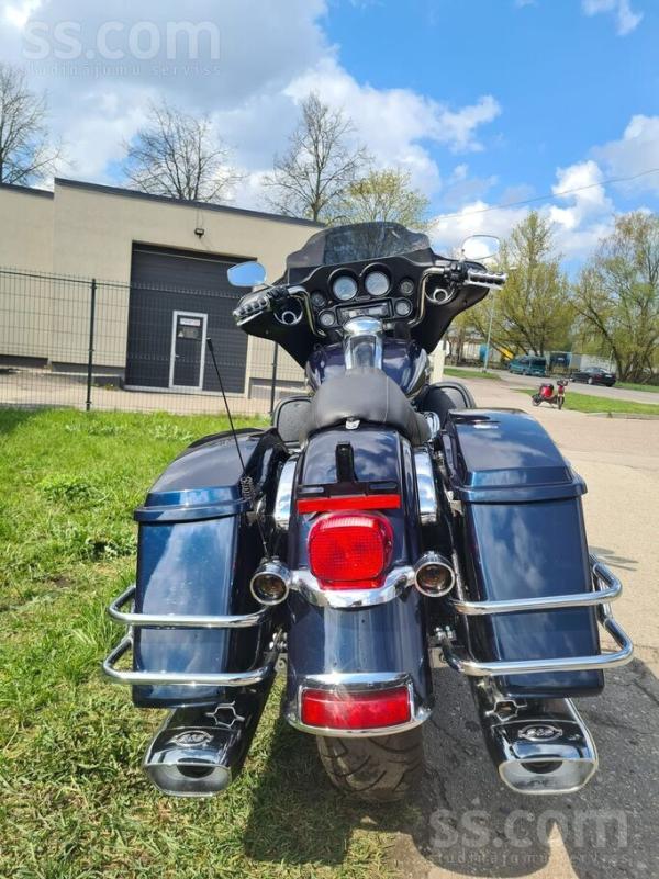 Harley-Davidson Street Glide 2013 in Riga, with an engine capacity of 1.69 L and mileage of 0 thousand km for 14000 €, photo 6 on AUTOMOTO.COM.LV
