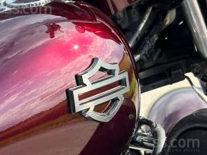 Harley-Davidson Street Glide 2017 in Riga, with an engine capacity of 1.87 L and mileage of 0 thousand km for 15000 €, photo 6 on AUTOMOTO.COM.LV