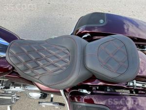 Harley-Davidson Street Glide 2017 in Riga, with an engine capacity of 1.87 L and mileage of 0 thousand km for 15000 €, photo 10 on AUTOMOTO.COM.LV