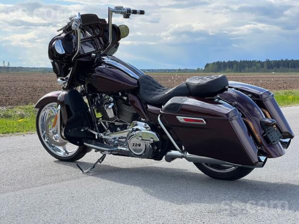 Харли-Девидсон Street Glide 2017 в Рига, объемом двигателя 1.87 л и пробегом 0 тыс. км за 14000 €, фото 8 на AUTOMOTO.COM.LV