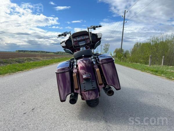 Харли-Девидсон Street Glide 2017 в Рига, объемом двигателя 1.87 л и пробегом 0 тыс. км за 14000 €, фото 10 на AUTOMOTO.COM.LV