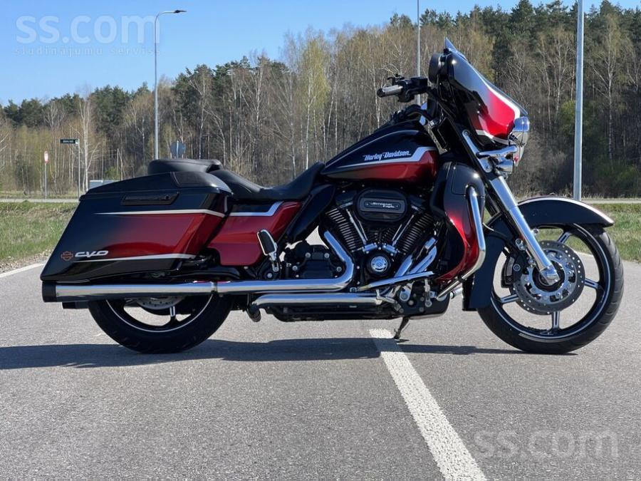 Harley-Davidson Street Glide 2017 in Riga, with an engine capacity of 1.67 L and mileage of 0 thousand km for 15000 €, photo 3 on AUTOMOTO.COM.LV