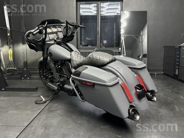 Harley-Davidson Street Glide 2017 in Jurmala, with an engine capacity of 1.75 L and mileage of 0 thousand km for 18500 €, photo 10 on AUTOMOTO.COM.LV