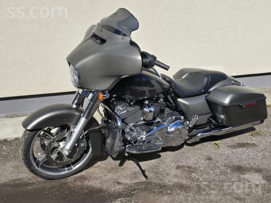 Harley-Davidson Street Glide 2018 Rīga, ar dzinēja tilpumu 1.75 L un nobraukumu 0 tūkst. km par 16550 €, foto 3 vietnē AUTOMOTO.COM.LV