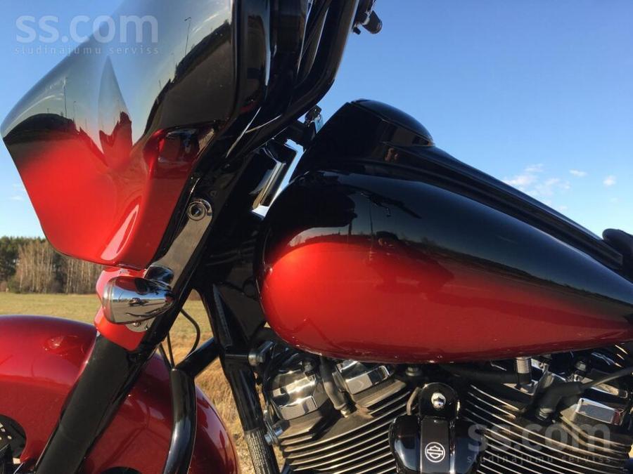Harley-Davidson Street Glide 2019 Rīga, ar dzinēja tilpumu 1.87 L un nobraukumu 0 tūkst. km par 20000 €, foto 10 vietnē AUTOMOTO.COM.LV