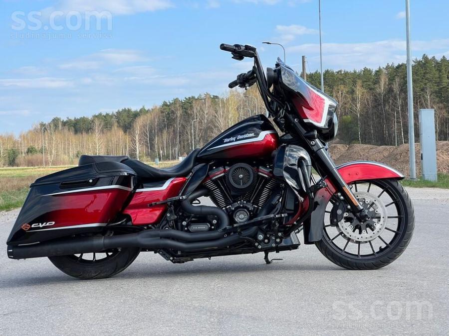 Harley-Davidson Street Glide 2019 in Riga, with an engine capacity of 1.92 L and mileage of 0 thousand km for 20000 €, photo 1 on AUTOMOTO.COM.LV
