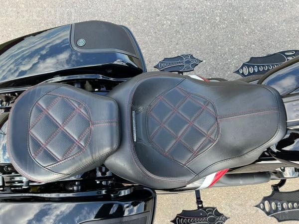 Харли-Девидсон Street Glide 2019 в Рига, объемом двигателя 1.92 л и пробегом 0 тыс. км за 19000 €, фото 5 на AUTOMOTO.COM.LV