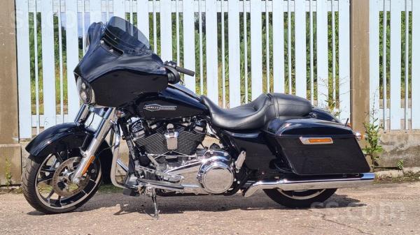 Harley-Davidson Street Glide 2023 Jūrmala, ar dzinēja tilpumu 1.75 L un nobraukumu 0 tūkst. km par 19200 €, foto 1 vietnē AUTOMOTO.COM.LV