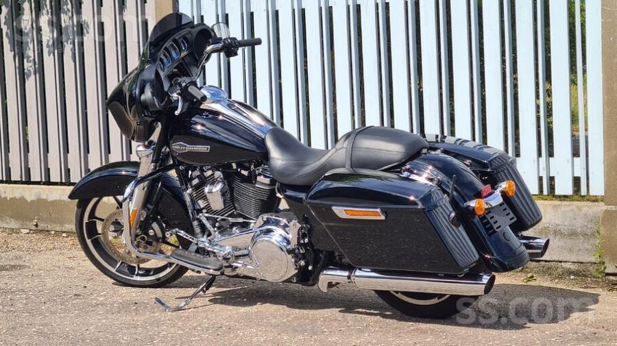 Харли-Девидсон Street Glide 2023 в Юрмала, объемом двигателя 1.75 л и пробегом 0 тыс. км за 19200 €, фото 4 на AUTOMOTO.COM.LV