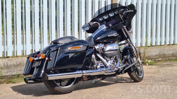 Harley-Davidson Street Glide 2023 in Jurmala, with an engine capacity of 1.75 L and mileage of 0 thousand km for 19200 €, photo 6 on AUTOMOTO.COM.LV