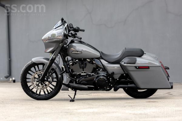 Harley-Davidson Street Glide 2024 Jelgava, ar dzinēja tilpumu 1.92 L un nobraukumu 0 tūkst. km par 28000 €, foto 2 vietnē AUTOMOTO.COM.LV
