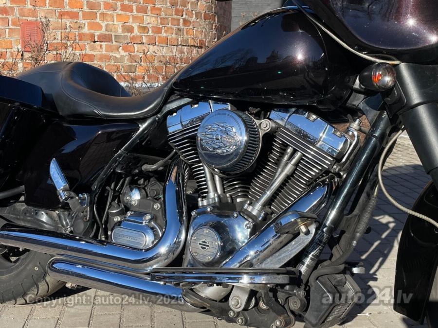 Red Harley-Davidson Street Glide 2012 in Tallinn, with an engine capacity of 0.00 L and mileage of 29 thousand km for 10000 €, photo 6 on AUTOMOTO.COM.LV