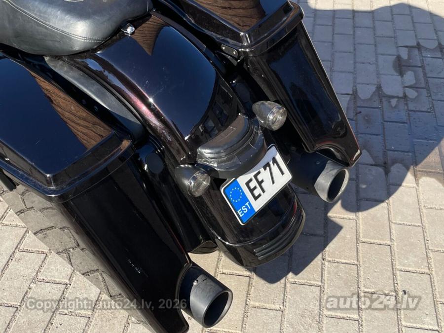Red Harley-Davidson Street Glide 2012 in Tallinn, with an engine capacity of 0.00 L and mileage of 29 thousand km for 10000 €, photo 9 on AUTOMOTO.COM.LV