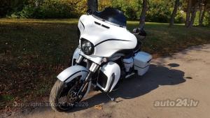 White Harley-Davidson Street Glide 2016 in Tallinn, with an engine capacity of 1.92 L and mileage of 18 thousand km for 19000 €, photo 3 on AUTOMOTO.COM.LV