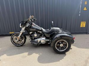 Черный Харли-Девидсон Tri Glide Ultra 2016 в Каунас, объемом двигателя 1.69 л и пробегом 13 тыс. км за 14999 €, фото 3 на AUTOMOTO.COM.LV