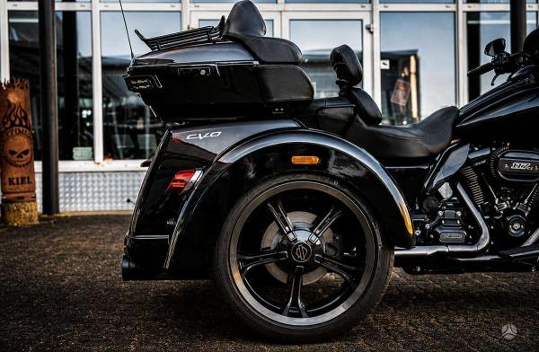 Черный Харли-Девидсон Tri Glide Ultra 2021 в Клайпеда, объемом двигателя 1.92 л и пробегом 4 тыс. км за 46500 €, фото 2 на AUTOMOTO.COM.LV