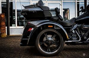 Черный Харли-Девидсон Tri Glide Ultra 2021 в Клайпеда, объемом двигателя 1.92 л и пробегом 4 тыс. км за 46500 €, фото 3 на AUTOMOTO.COM.LV