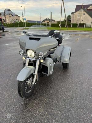 Grey Harley-Davidson Tri Glide Ultra 2024 in Kaunas, with an engine capacity of 0.00 L and mileage of 3 thousand km for 23500 €, photo 4 on AUTOMOTO.COM.LV