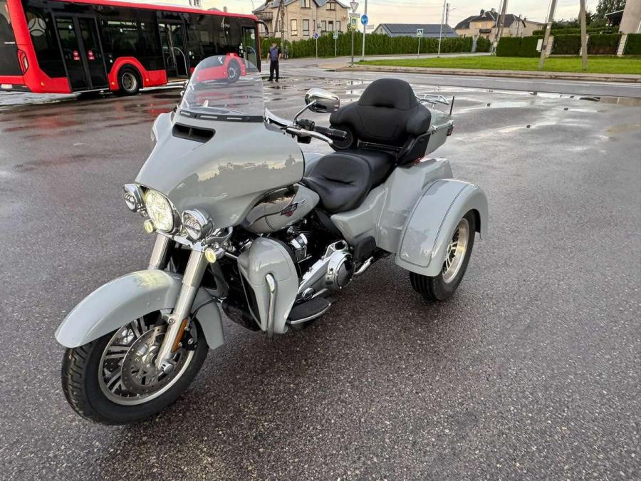 Grey Harley-Davidson Tri Glide Ultra 2024 in Kaunas, with an engine capacity of 0.00 L and mileage of 3 thousand km for 23500 €, photo 13 on AUTOMOTO.COM.LV