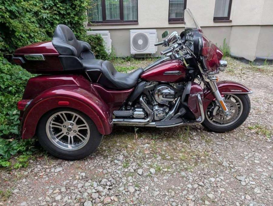 Harley-Davidson Tri Glide Ultra 2016 in Kaunas, with an engine capacity of 1.69 L and mileage of 45 thousand km for 16900 €, photo 3 on AUTOMOTO.COM.LV