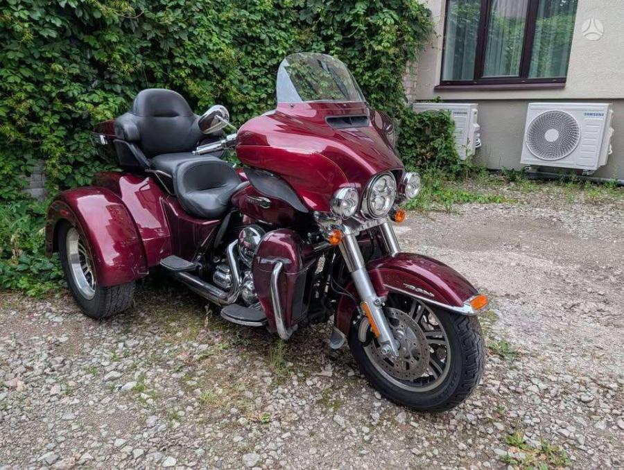 Harley-Davidson Tri Glide Ultra 2016 in Kaunas, with an engine capacity of 1.69 L and mileage of 45 thousand km for 16900 €, photo 5 on AUTOMOTO.COM.LV