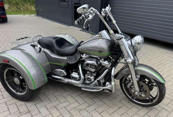 Harley-Davidson Tri Glide Ultra 2017 in Telschi, with an engine capacity of 0.00 L and mileage of 64 thousand km for 12800 €, photo 1 on AUTOMOTO.COM.LV