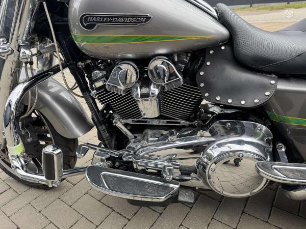 Harley-Davidson Tri Glide Ultra 2017 in Telschi, with an engine capacity of 0.00 L and mileage of 64 thousand km for 12800 €, photo 6 on AUTOMOTO.COM.LV