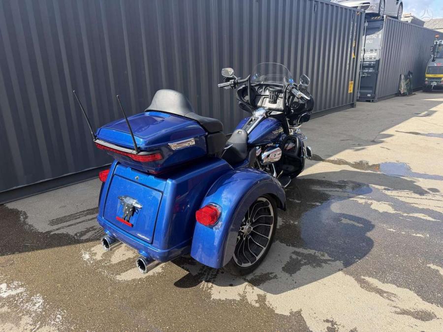 Harley-Davidson Tri Glide Ultra 2017 in Kaunas, with an engine capacity of 1.75 L and mileage of 13 thousand km for 16698 €, photo 7 on AUTOMOTO.COM.LV