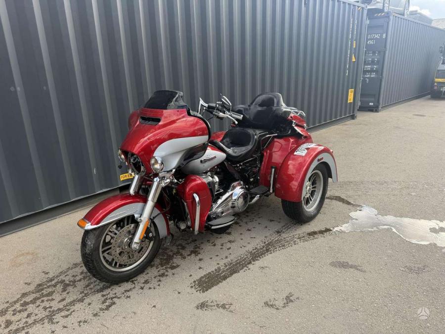 Harley-Davidson Tri Glide Ultra 2019 in Kaunas, with an engine capacity of 1.87 L and mileage of 17 thousand km for 16550 €, photo 1 on AUTOMOTO.COM.LV