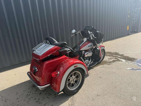 Harley-Davidson Tri Glide Ultra 2019 in Kaunas, with an engine capacity of 1.87 L and mileage of 17 thousand km for 16550 €, photo 8 on AUTOMOTO.COM.LV