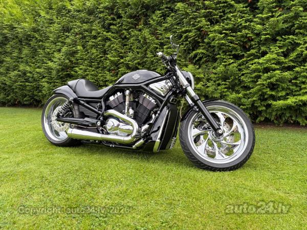 Черный Харли-Девидсон V-Rod 2002 в Таллин, объемом двигателя 1.13 л и пробегом 13 тыс. км за 30000 €, фото 2 на AUTOMOTO.COM.LV
