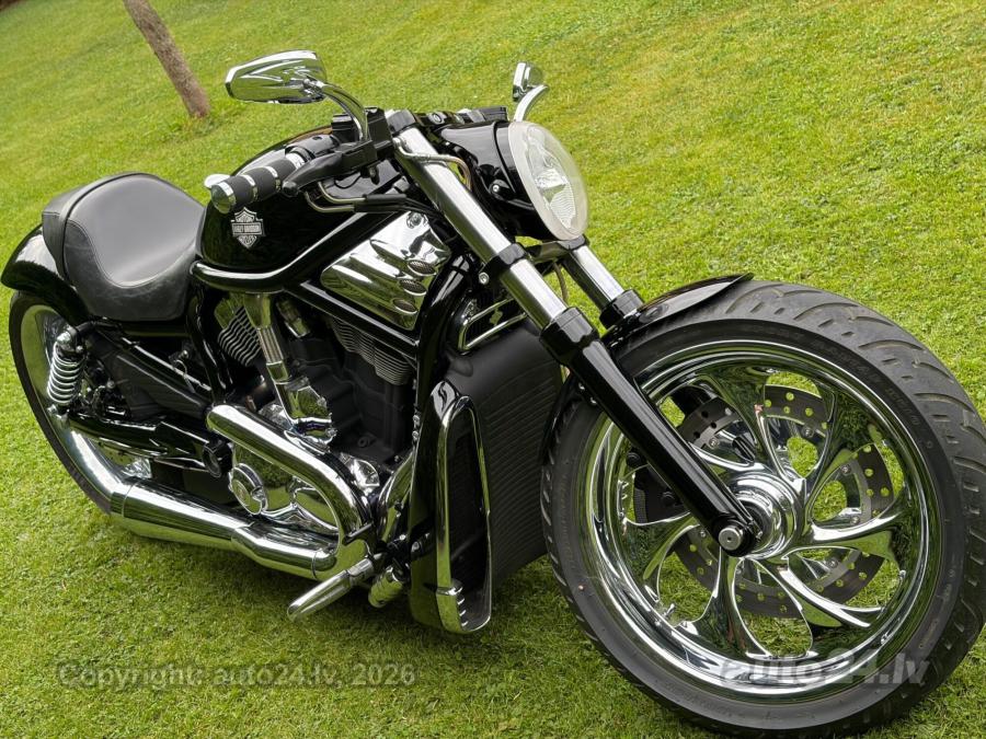 Черный Харли-Девидсон V-Rod 2002 в Таллин, объемом двигателя 1.13 л и пробегом 13 тыс. км за 30000 €, фото 12 на AUTOMOTO.COM.LV