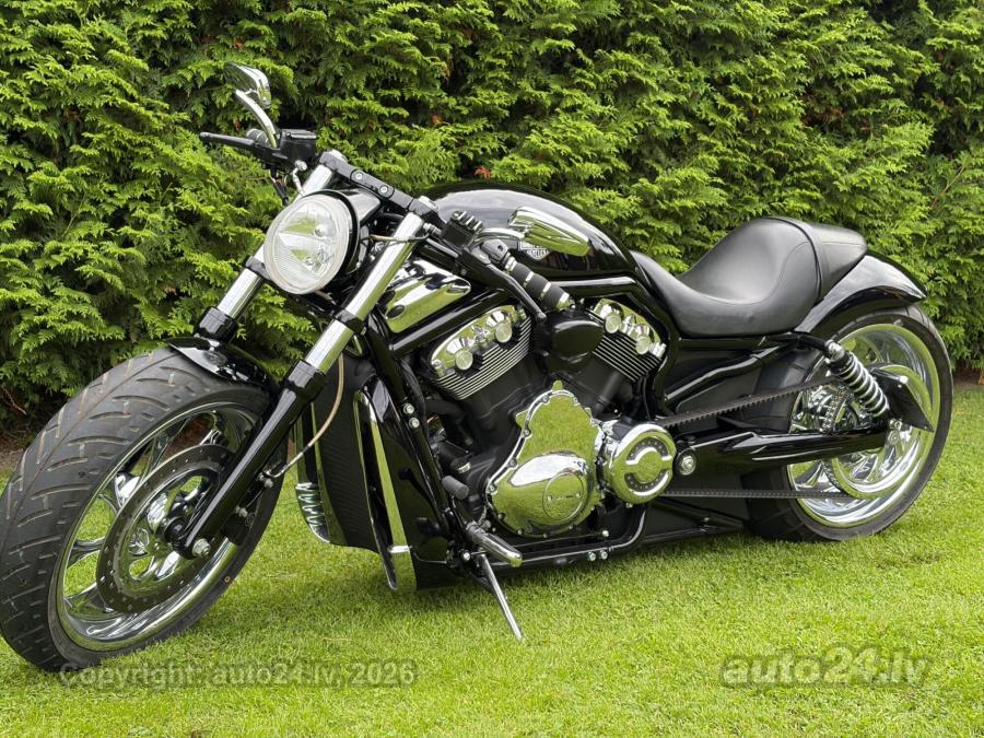 Черный Харли-Девидсон V-Rod 2002 в Таллин, объемом двигателя 1.13 л и пробегом 13 тыс. км за 30000 €, фото 13 на AUTOMOTO.COM.LV