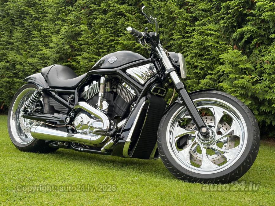 Черный Харли-Девидсон V-Rod 2002 в Таллин, объемом двигателя 1.13 л и пробегом 13 тыс. км за 30000 €, фото 23 на AUTOMOTO.COM.LV