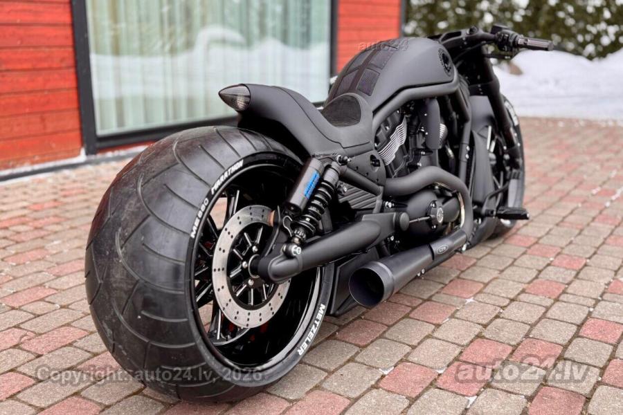 Melns Harley-Davidson V-Rod 2003 Tallina, ar dzinēja tilpumu 1.13 L un nobraukumu 2 tūkst. km par 50000 €, foto 12 vietnē AUTOMOTO.COM.LV