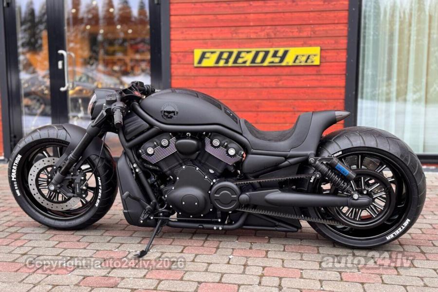 Melns Harley-Davidson V-Rod 2003 Tallina, ar dzinēja tilpumu 1.13 L un nobraukumu 2 tūkst. km par 50000 €, foto 18 vietnē AUTOMOTO.COM.LV