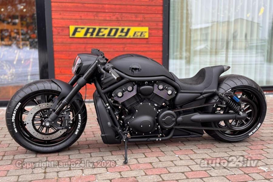 Melns Harley-Davidson V-Rod 2003 Tallina, ar dzinēja tilpumu 1.13 L un nobraukumu 2 tūkst. km par 50000 €, foto 20 vietnē AUTOMOTO.COM.LV