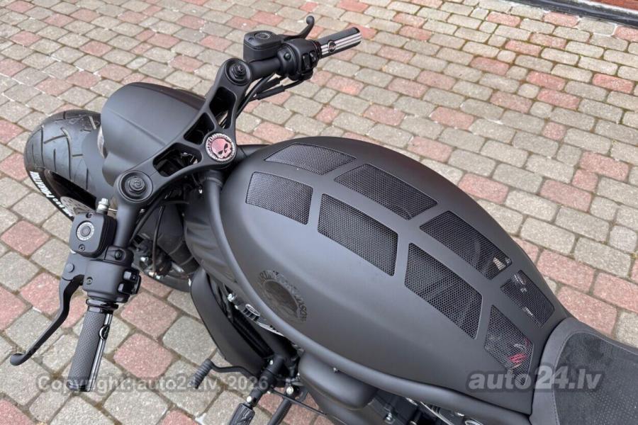 Melns Harley-Davidson V-Rod 2003 Tallina, ar dzinēja tilpumu 1.13 L un nobraukumu 2 tūkst. km par 50000 €, foto 30 vietnē AUTOMOTO.COM.LV