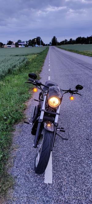 Black Harley-Davidson V-Rod 2003 in Tallinn, with an engine capacity of 1.13 L and mileage of 40 thousand km for 7300 €, photo 5 on AUTOMOTO.COM.LV