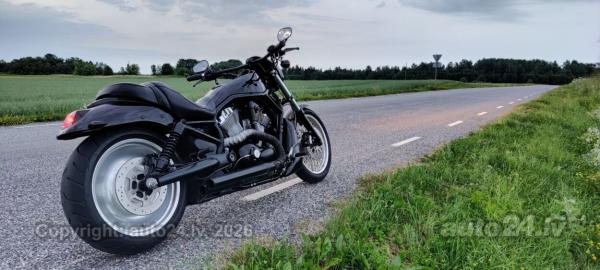 Melns Harley-Davidson V-Rod 2003 Tallina, ar dzinēja tilpumu 1.13 L un nobraukumu 40 tūkst. km par 7300 €, foto 6 vietnē AUTOMOTO.COM.LV