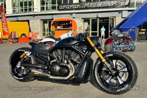 Melns Harley-Davidson V-Rod 2003 Tallina, ar dzinēja tilpumu 1.13 L un nobraukumu 2 tūkst. km par 50000 €, foto 5 vietnē AUTOMOTO.COM.LV