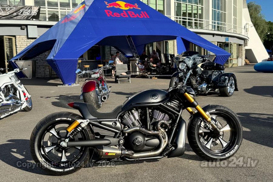 Melns Harley-Davidson V-Rod 2003 Tallina, ar dzinēja tilpumu 1.13 L un nobraukumu 2 tūkst. km par 50000 €, foto 7 vietnē AUTOMOTO.COM.LV