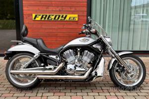 Black Harley-Davidson V-Rod 2003 in Tallinn, with an engine capacity of 1.13 L and mileage of 20 thousand km for 12400 €, photo  on AUTOMOTO.COM.LV
