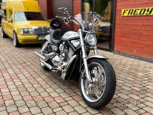 Melns Harley-Davidson V-Rod 2003 Tallina, ar dzinēja tilpumu 1.13 L un nobraukumu 20 tūkst. km par 12400 €, foto 3 vietnē AUTOMOTO.COM.LV