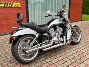Melns Harley-Davidson V-Rod 2003 Tallina, ar dzinēja tilpumu 1.13 L un nobraukumu 20 tūkst. km par 12400 €, foto 9 vietnē AUTOMOTO.COM.LV