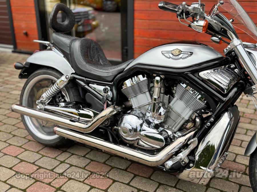 Melns Harley-Davidson V-Rod 2003 Tallina, ar dzinēja tilpumu 1.13 L un nobraukumu 20 tūkst. km par 12400 €, foto 19 vietnē AUTOMOTO.COM.LV