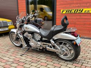 Melns Harley-Davidson V-Rod 2003 Tallina, ar dzinēja tilpumu 1.13 L un nobraukumu 20 tūkst. km par 12400 €, foto 22 vietnē AUTOMOTO.COM.LV