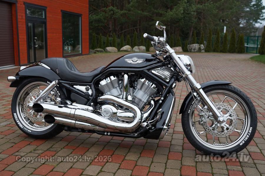 Black Harley-Davidson V-Rod 2003 in Tallinn, with an engine capacity of 1.13 L and mileage of 6 thousand km for 8000 €, photo 1 on AUTOMOTO.COM.LV