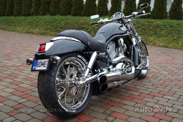Black Harley-Davidson V-Rod 2003 in Tallinn, with an engine capacity of 1.13 L and mileage of 6 thousand km for 8000 €, photo 5 on AUTOMOTO.COM.LV