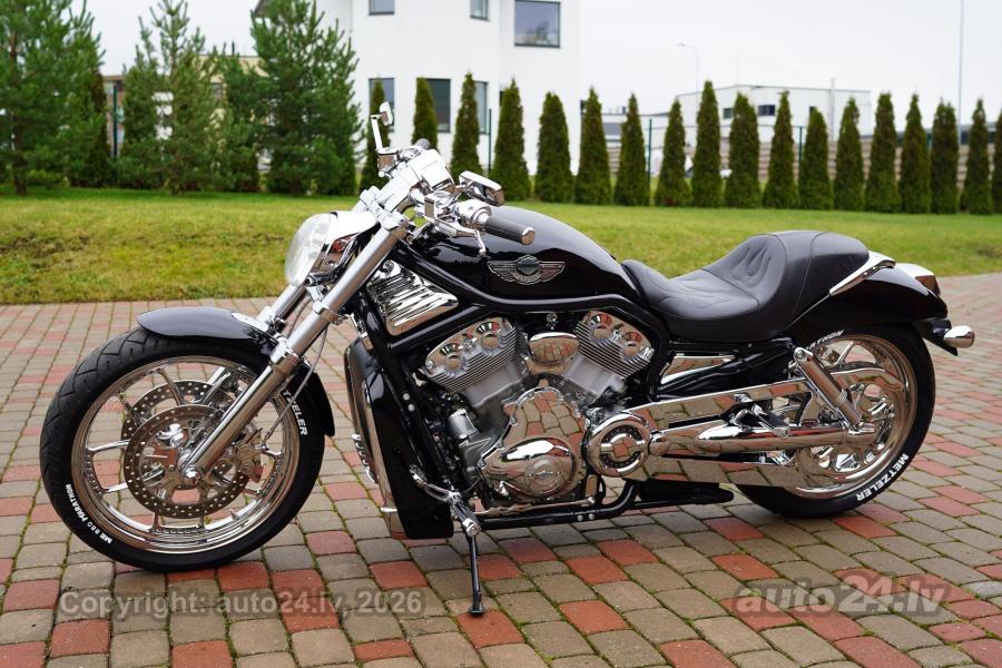 Black Harley-Davidson V-Rod 2003 in Tallinn, with an engine capacity of 1.13 L and mileage of 6 thousand km for 8000 €, photo 7 on AUTOMOTO.COM.LV